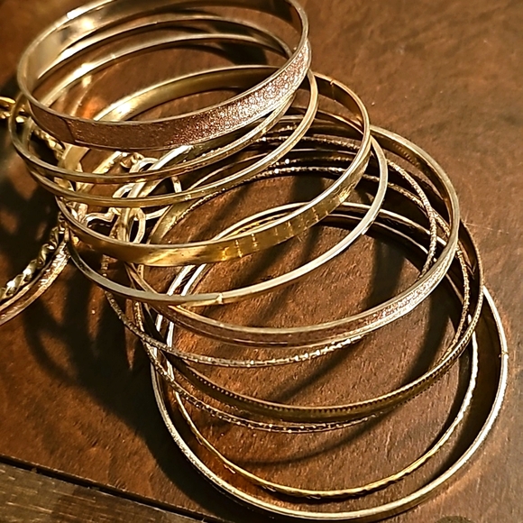 Unbranded | Jewelry | Set Of 8 55cm Stacking Bangle W3 Charms Retro ...